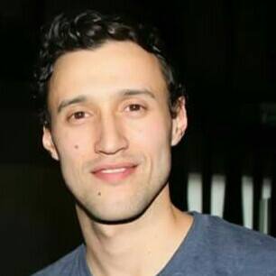 Andrés Mauricio, Masculino, 40 Años, CABA, Actor, Cantante, Bailarín, Extra